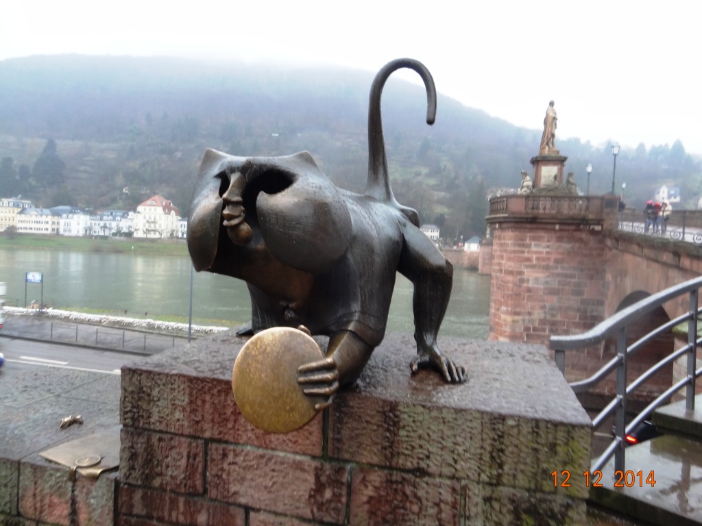 Bridge Monkey - Kavi Arasu